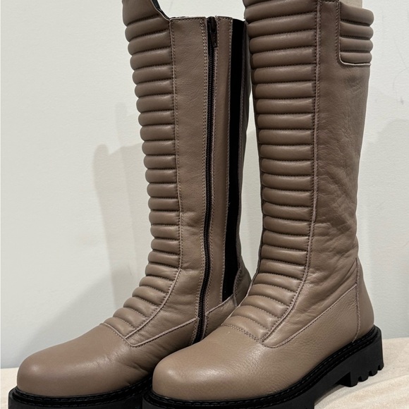 Marcella NYC | Shoes | Marcella Nyc Tan Combat Moto Boots With Quilted ...